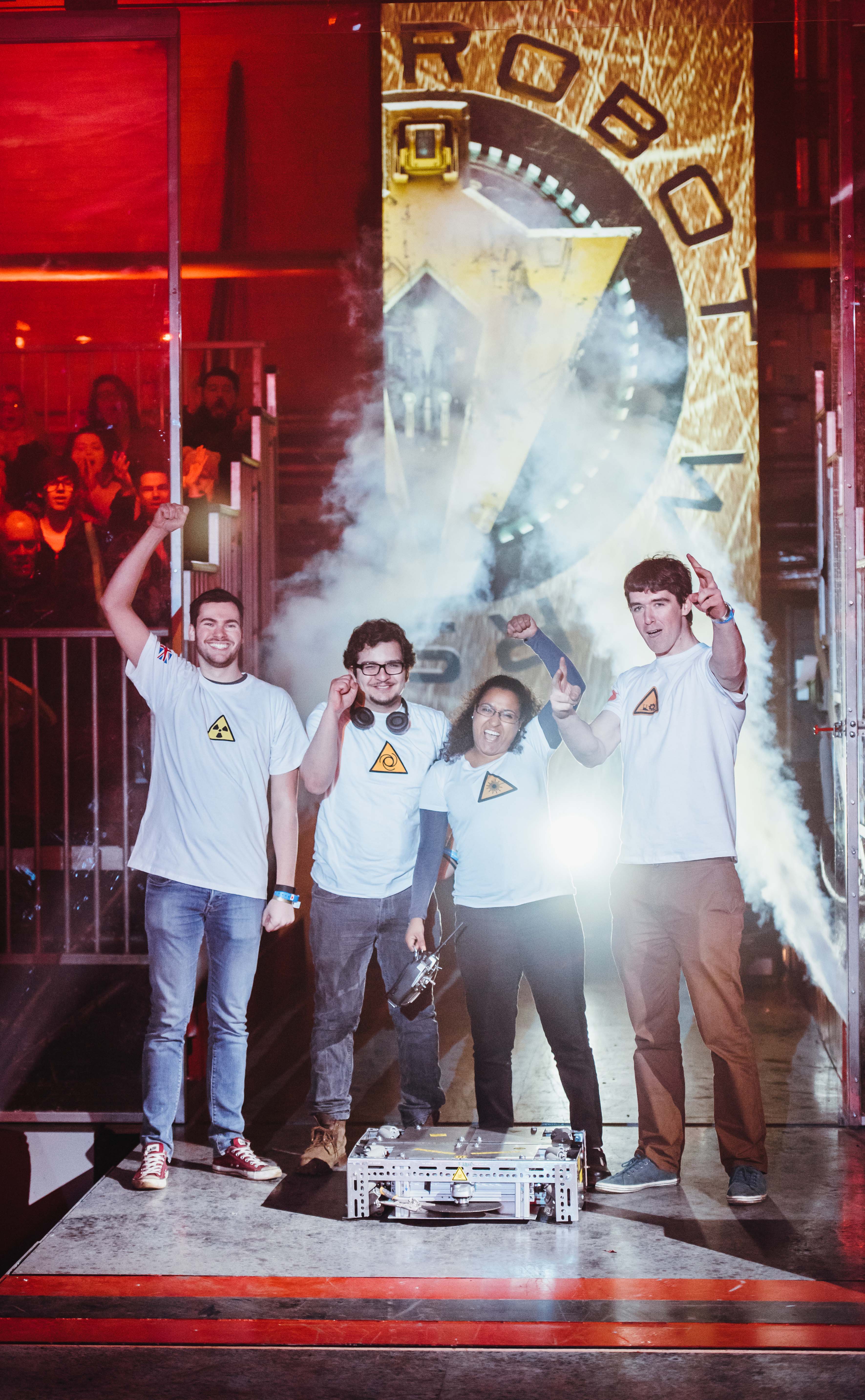 ISIS ISIS Graduate joins RAL Robot Wars team in battle