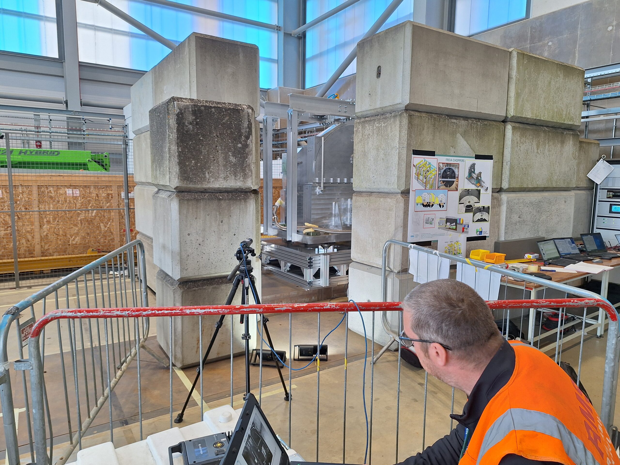Amplifying Vibrations Enables ISIS Technicians to Tes | ISIS